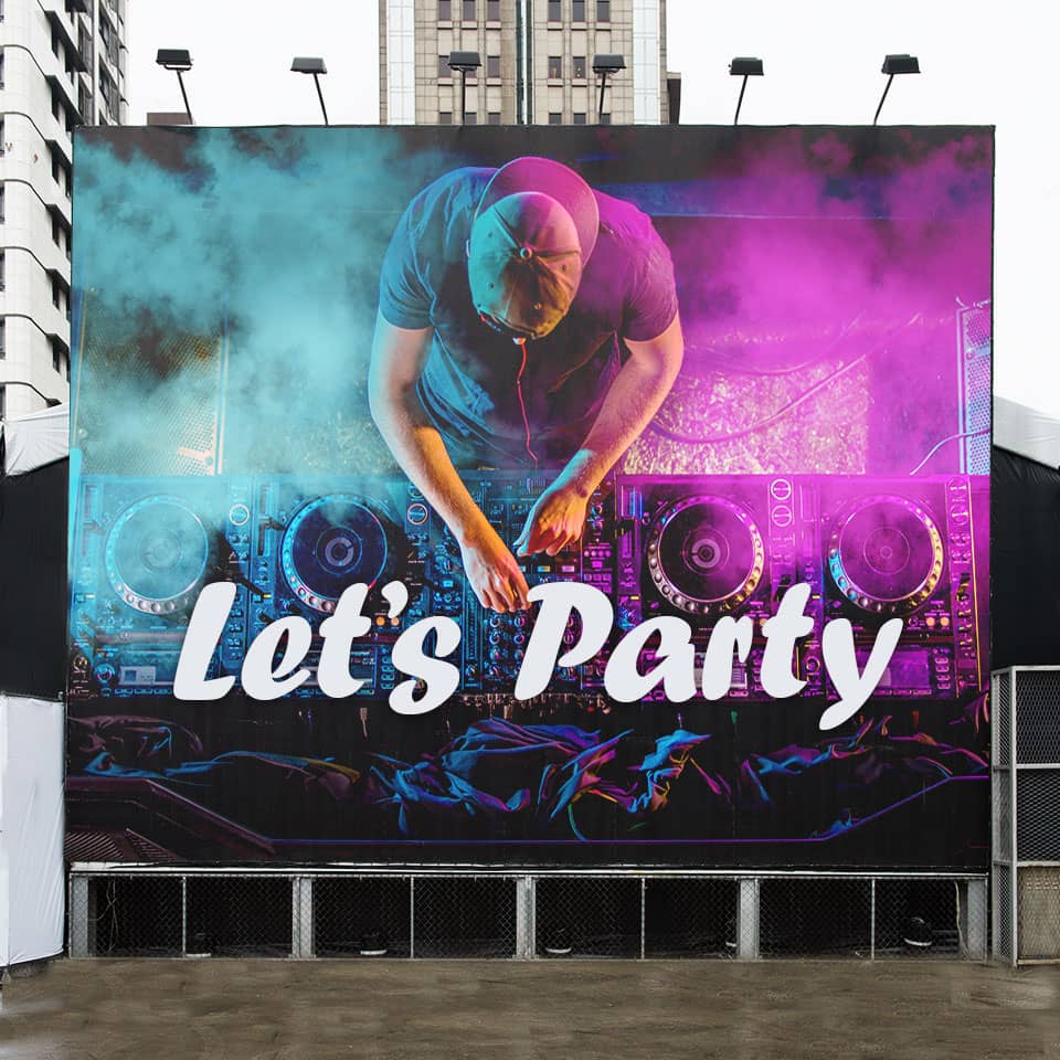 16 Unique Party Banner Ideas to Charm Your Guests | Blog | Square Signs